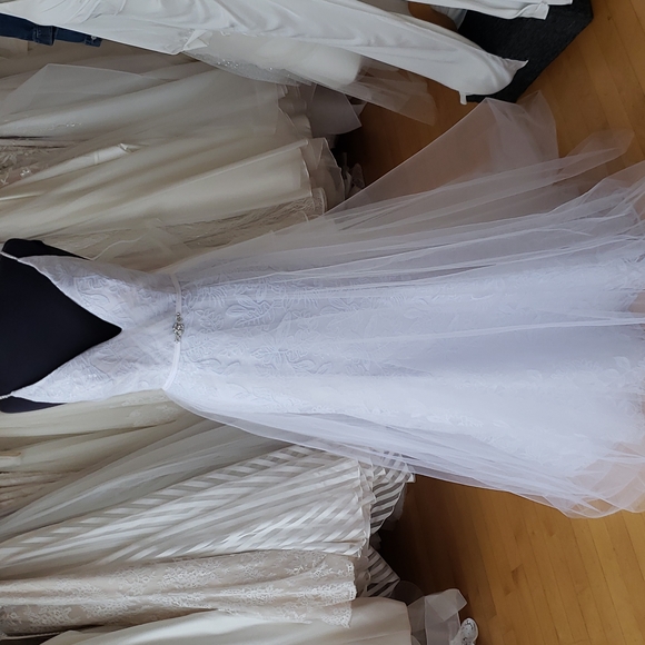 Marys | Dresses | Beautiful Modern Wedding Dress | Poshmark